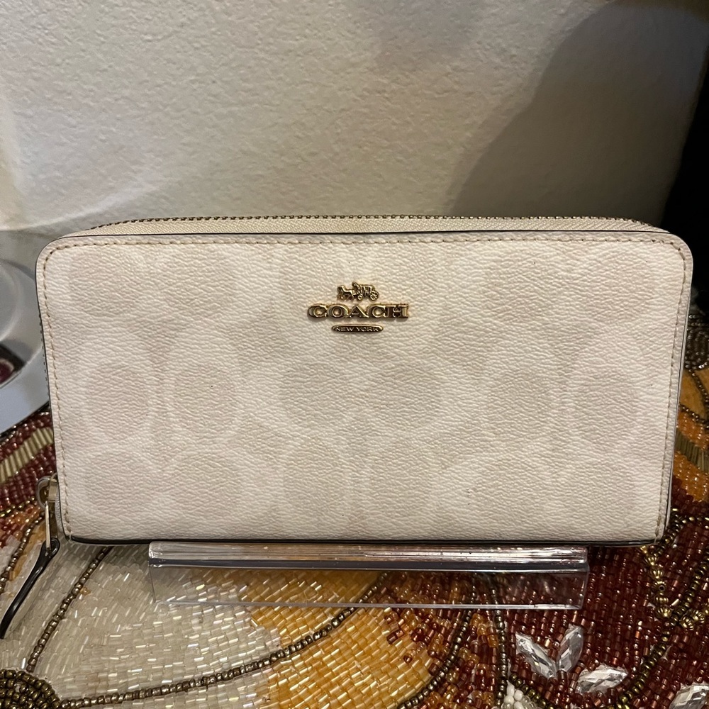 Coach Chalk Signature Canvas & Leather Long Zip Aroun… - Gem